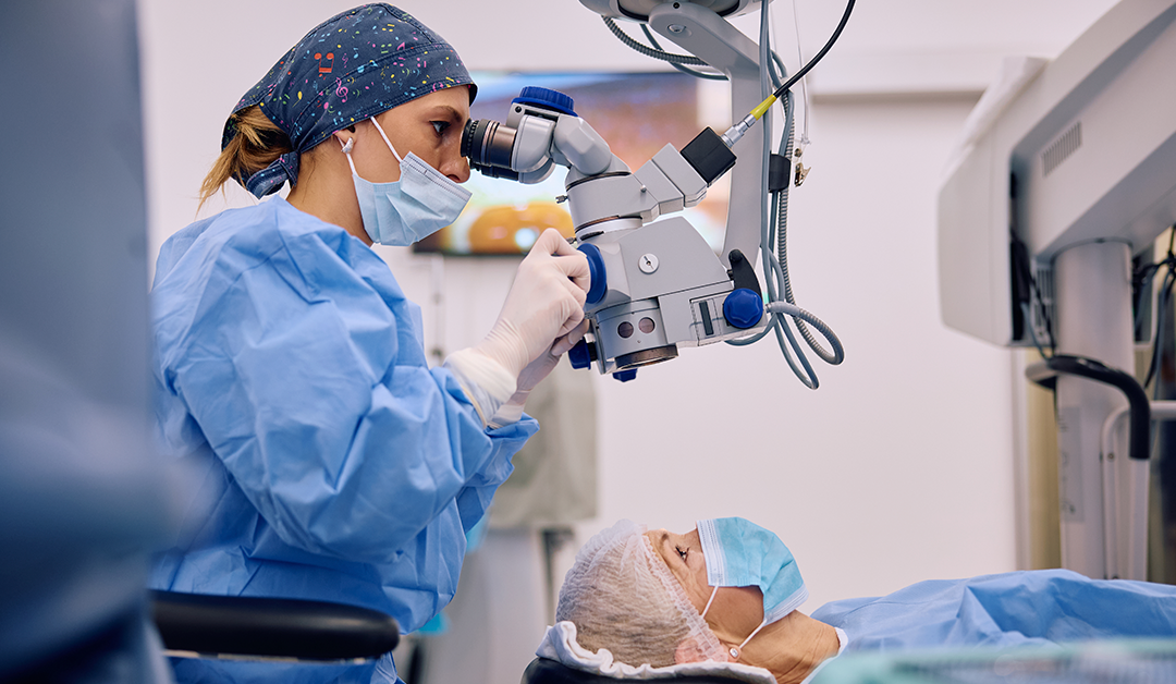 Abordaje especial de pacientes con catarata y queratocono - Franja Ocular